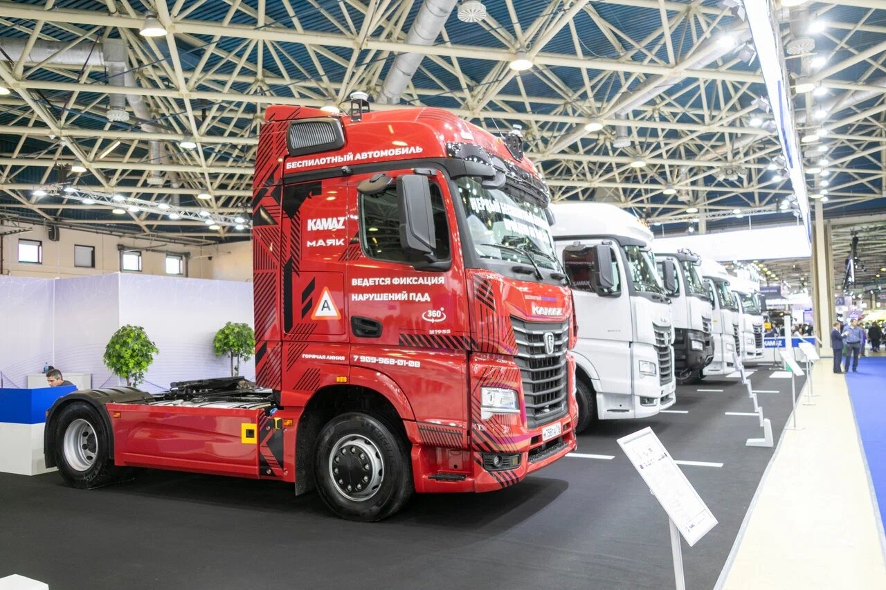 KAMAZ Demonstrates about 30 Vehicles at the Comtrans Exhibition